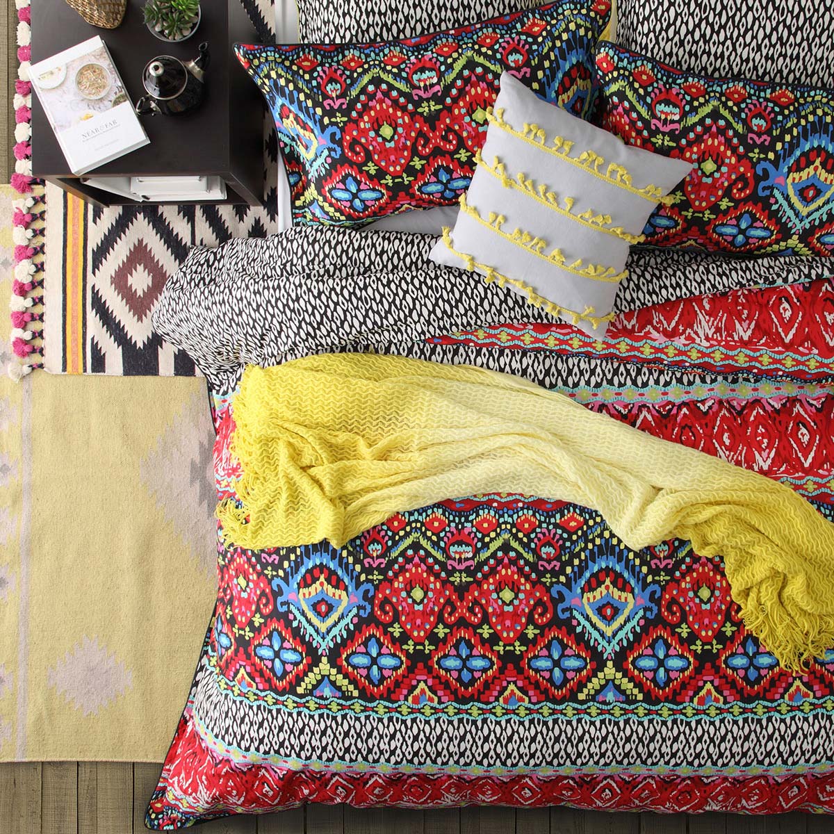 Chilli Multi Quilt Cover Set by Logan and Mason – Planet Linen